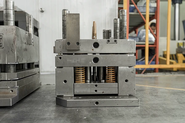 Hair Trimmer Manufacturing By Two-shot Injection Molding