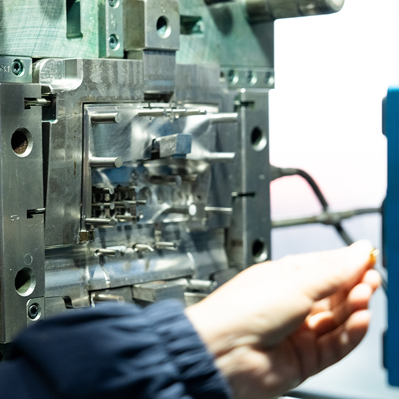 Insert Molding Service | Cut Down on Assembly Processes