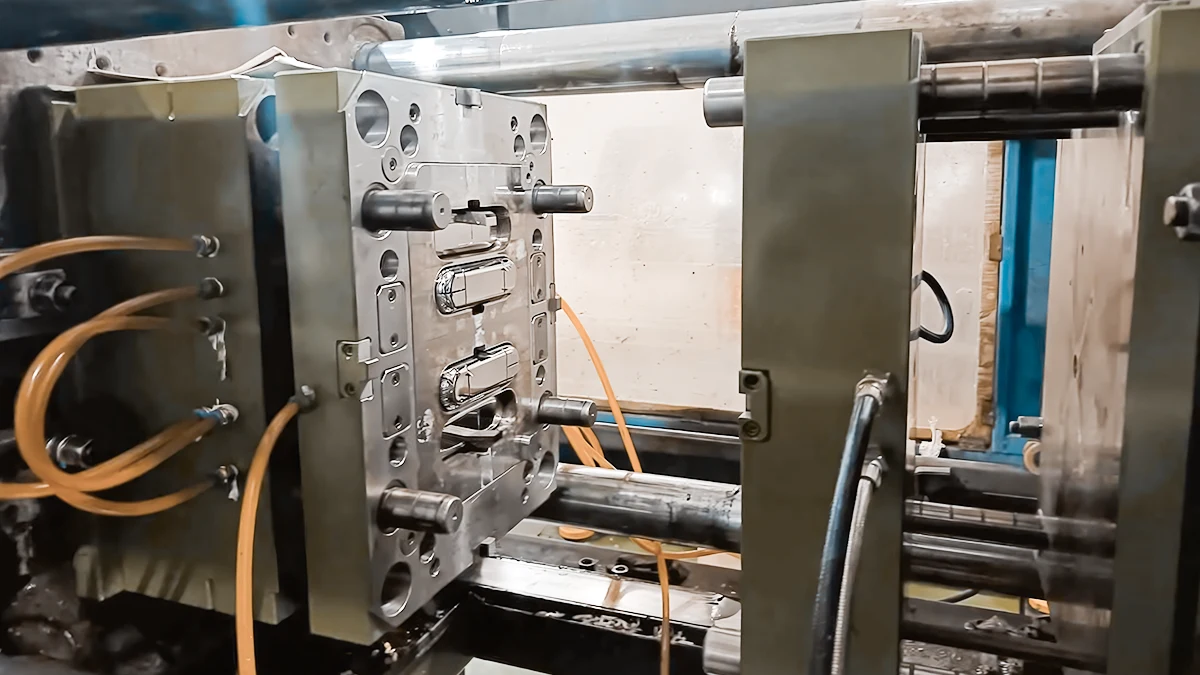 Hot Runner Mold Design Principles and Advanced Strategies Guide